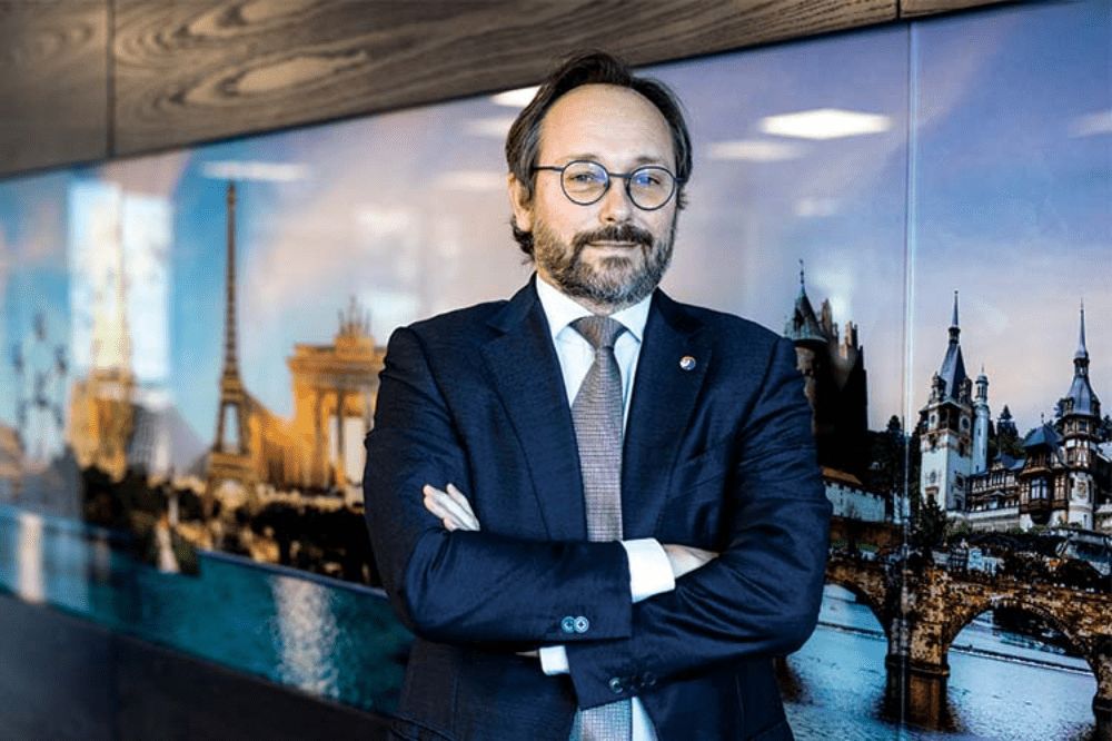 EU Ambassador Urges Serbia to Intensify Reforms, Stresses Dialogue with ...