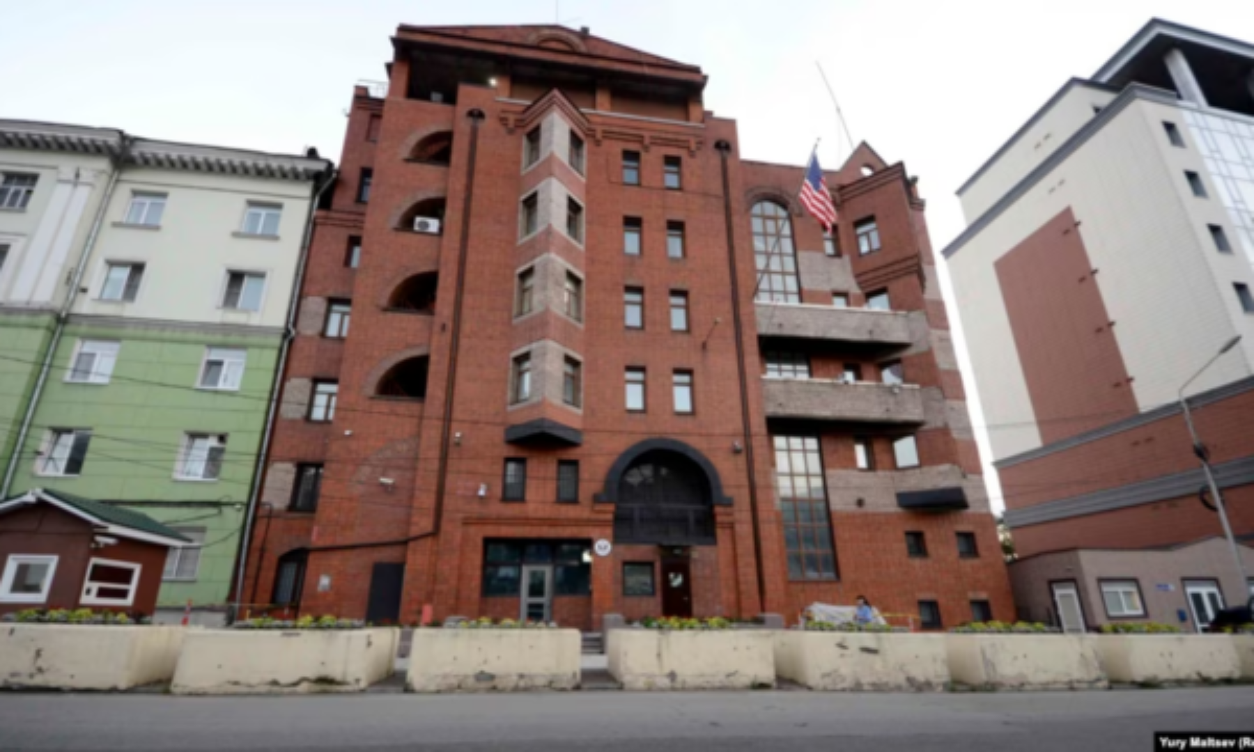 A Russian court has sentenced a former U.S. consulate employee to ...