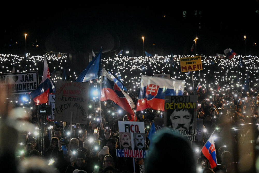 Thousands Protest in Slovakia Demanding Fico's Resignation Over Alleged ...