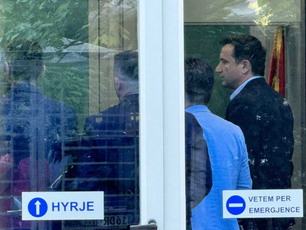 The Court Keeps Erion Veliaj in Prison - Rks News