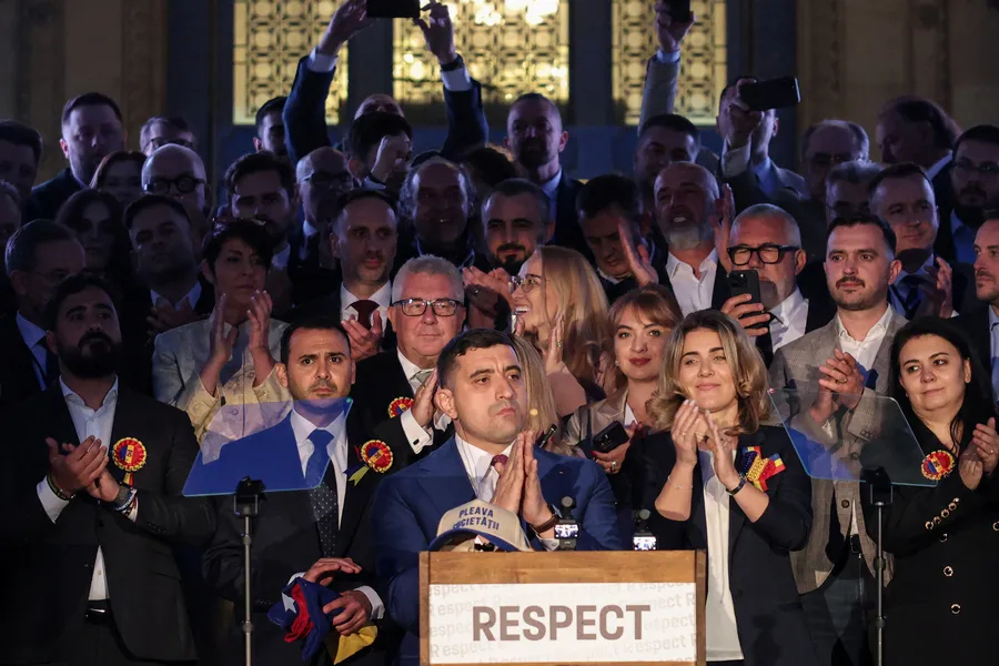 Pro-European Nicușor Dan Wins Romanian Presidency as Far-Right ...