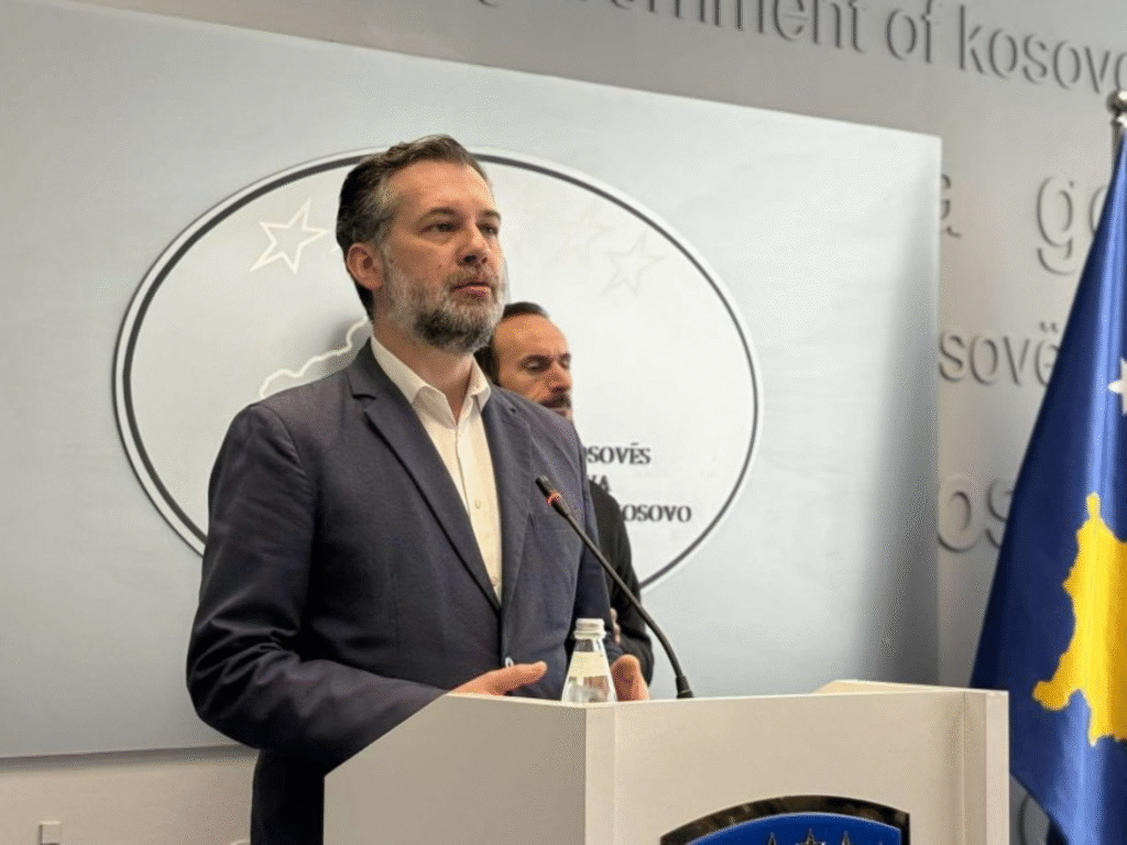 Çeku is Vetëvendosje's Candidate for Mayor of Prishtina - Rks News