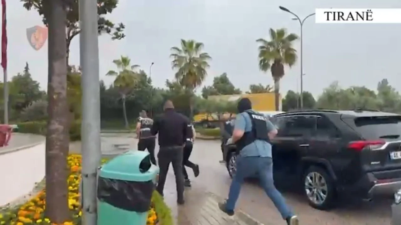 Tirana Court Jails Eight in Kosovo-Albania Arms Trafficking Case - Rks News