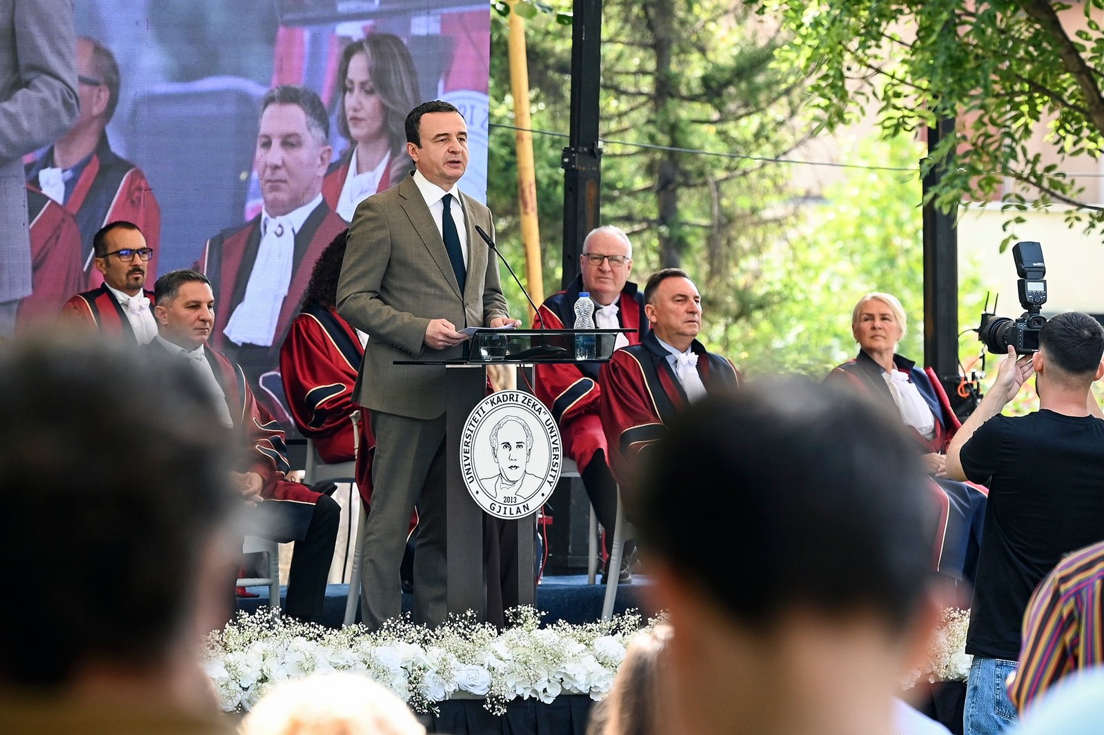 Graduation Ceremony in Gjilan: Kurti Congratulates Students, Calls Them ...