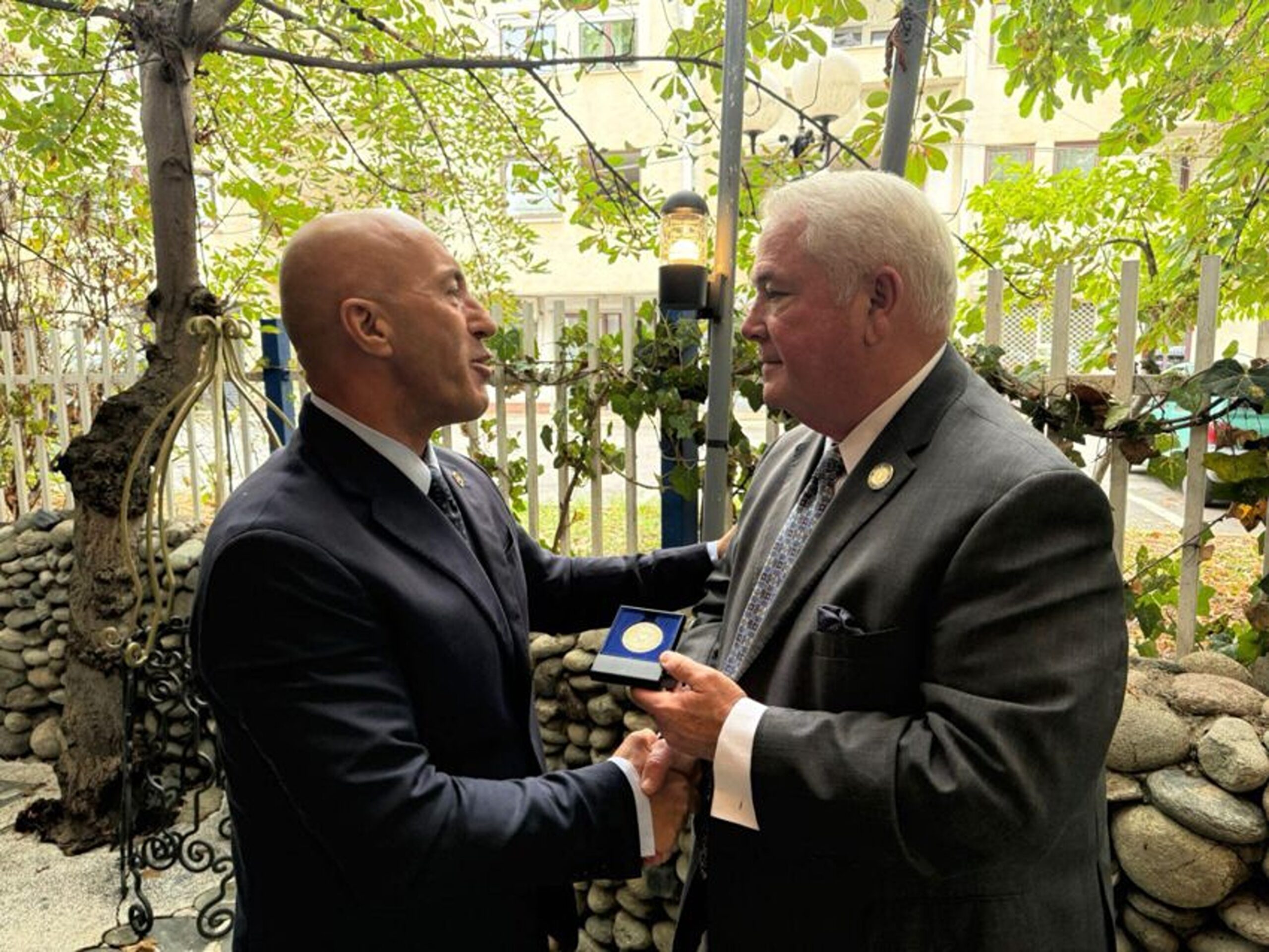 Haradinaj Meets Mayor Harry Hardman, Highlights Everlasting Friendship ...