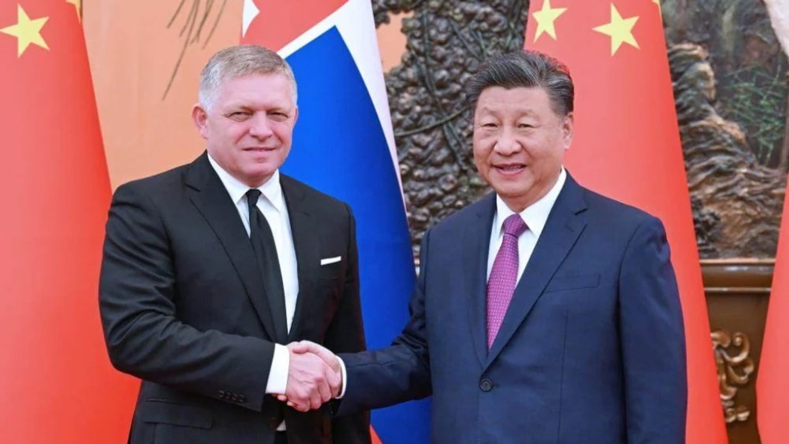European Commission Distances Itself from Slovak PM Fico’s Visit to ...