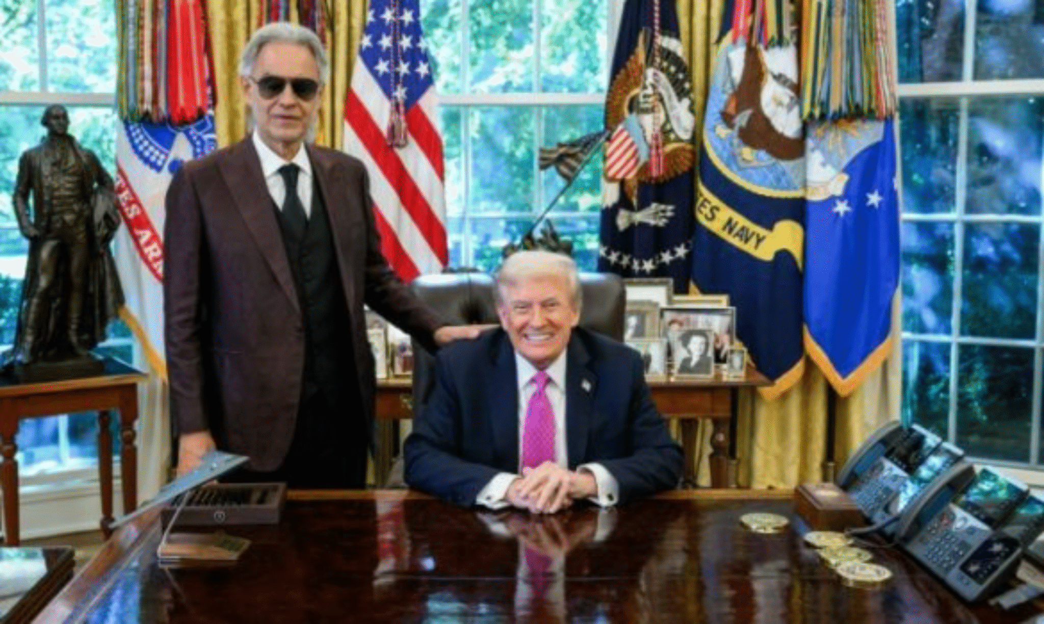(Video)Trump Welcomes Andrea Bocelli to the White House: Italian Tenor ...
