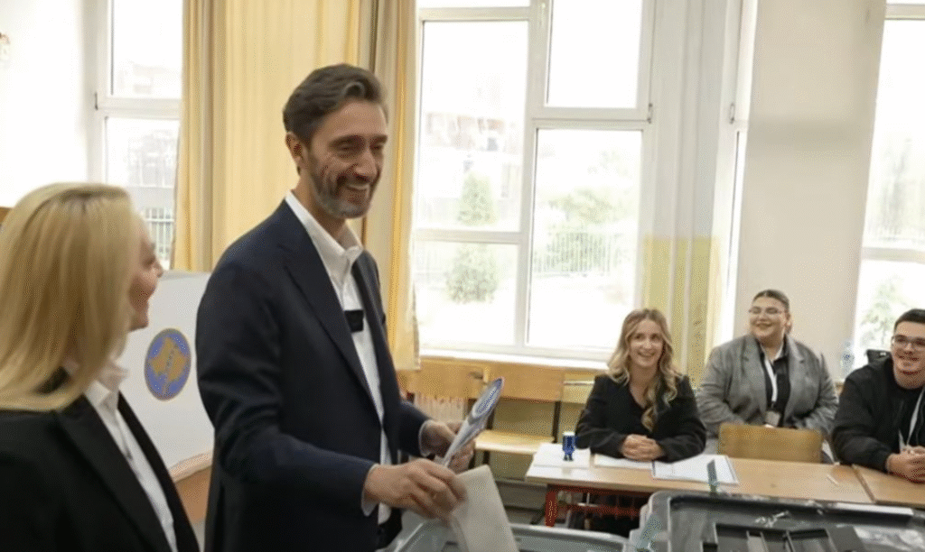 Uran Ismaili Votes Alongside Wife and Son - Rks News