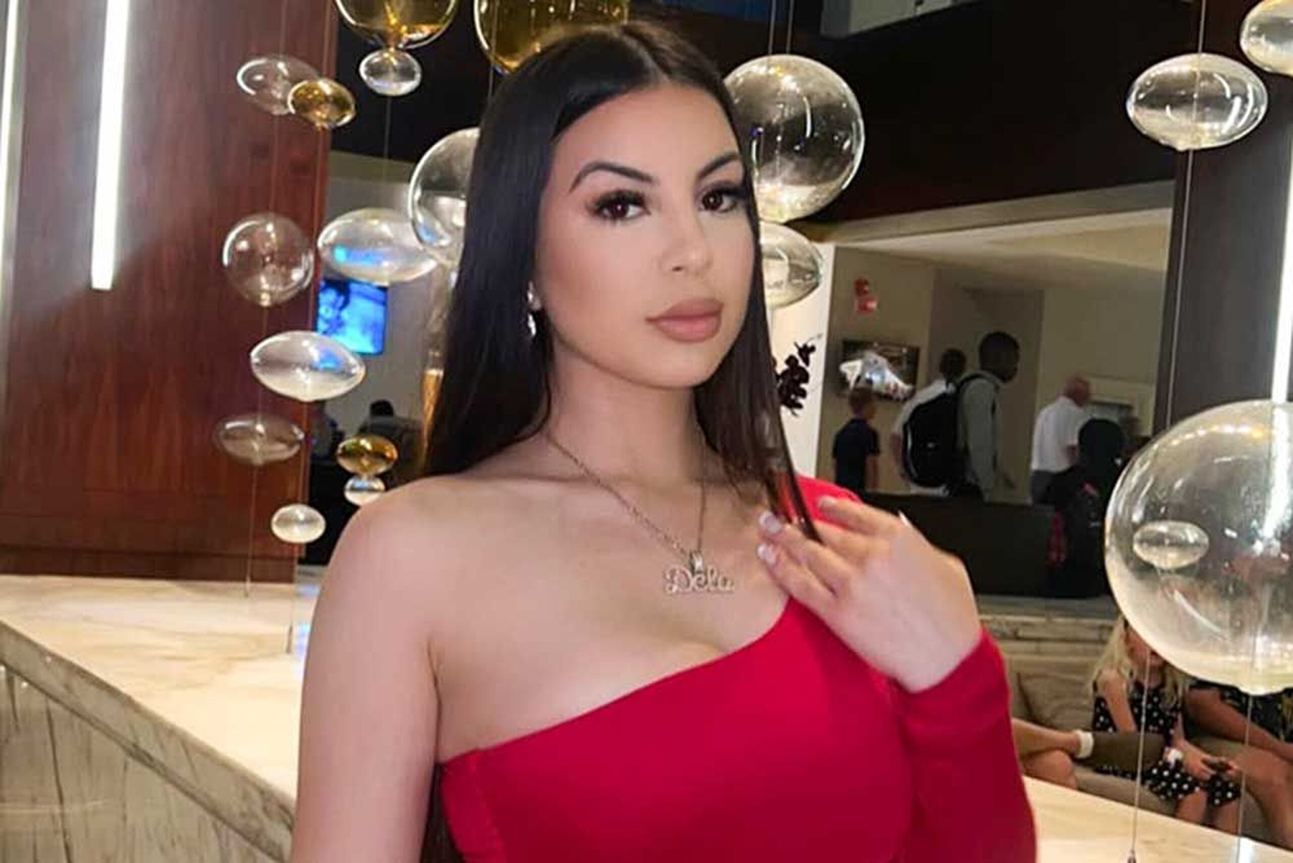 Bloody attack in Los Angeles, 22-year-old singer killed - Rks News