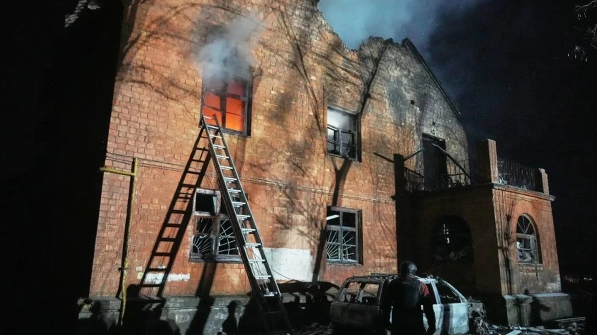 Russia Strikes Ukraine with Nuclear-Capable Missile – Dramatic Footage ...